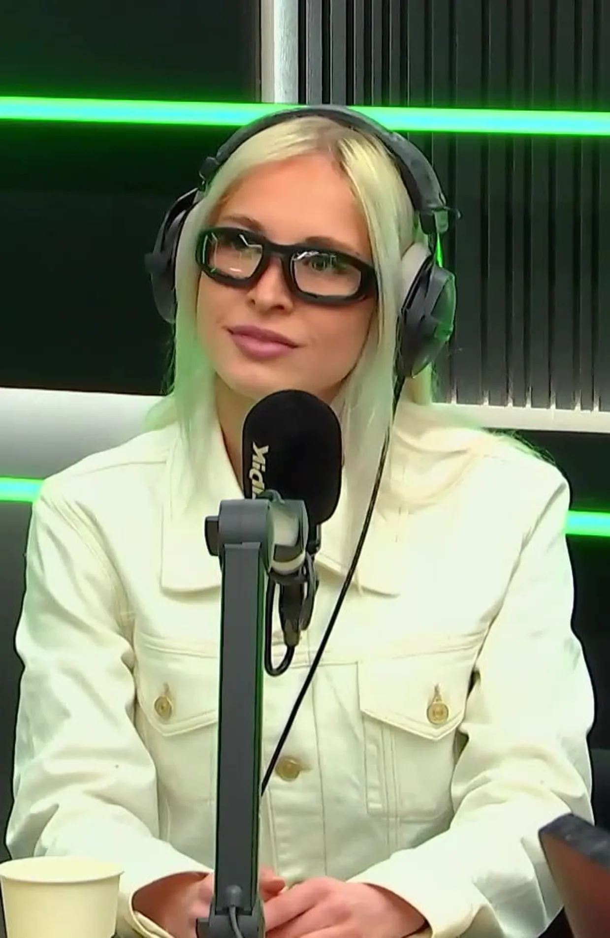 Écoutez 'Soleil Bleu' de Bleu Soleil feat. Luiza ainsi que nos autres nouveautés de la semaine ...