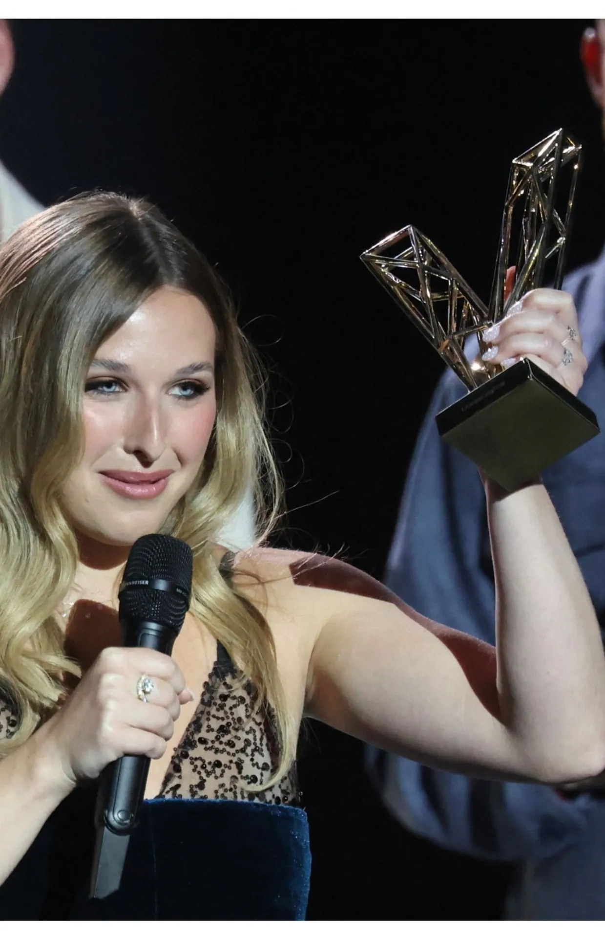 Fanny Jandrain reçoit Jill Vandermeulen, mieux connue sous le nom de ...