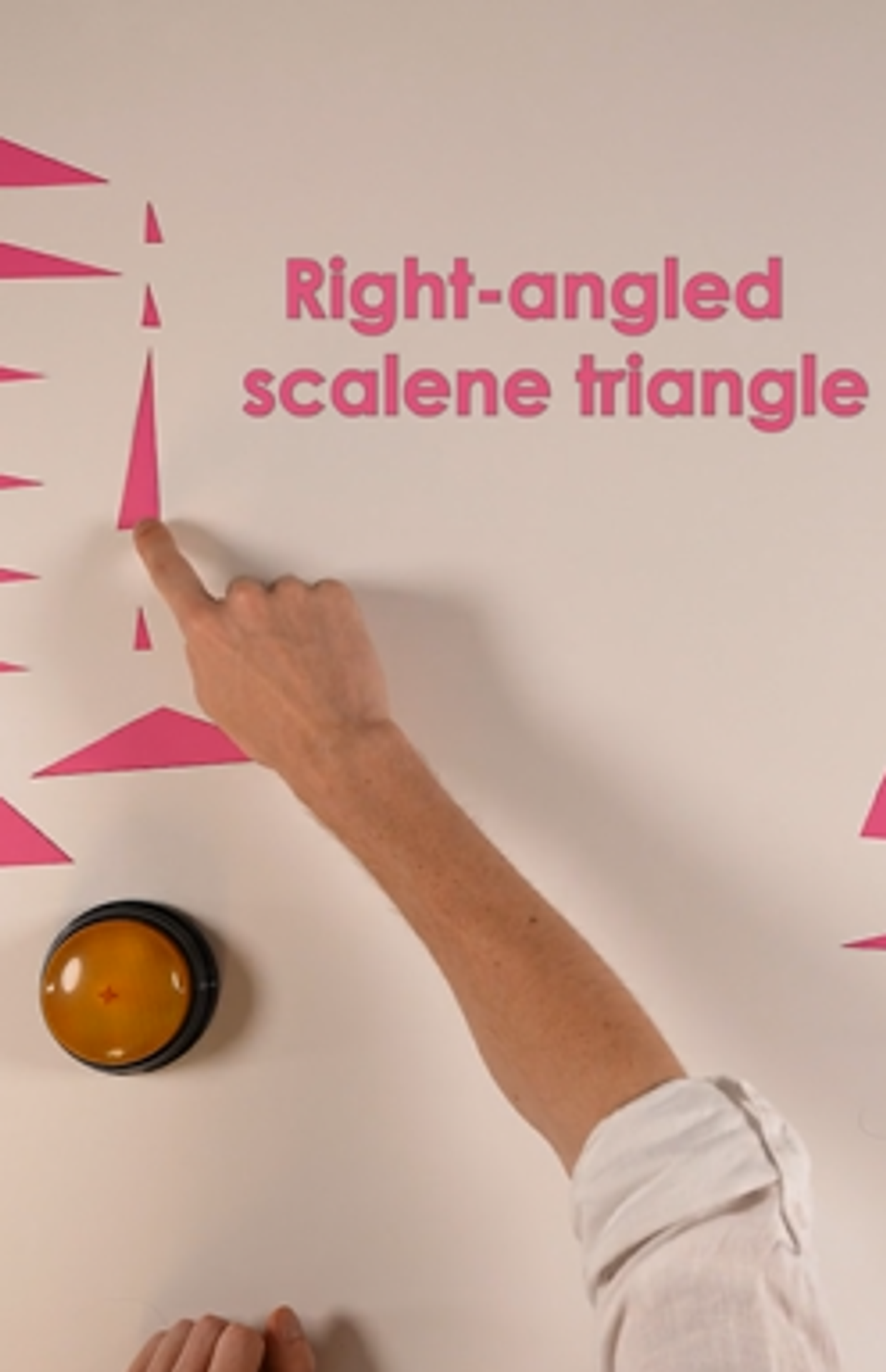 Les triangles en anglais - RTBF Actus