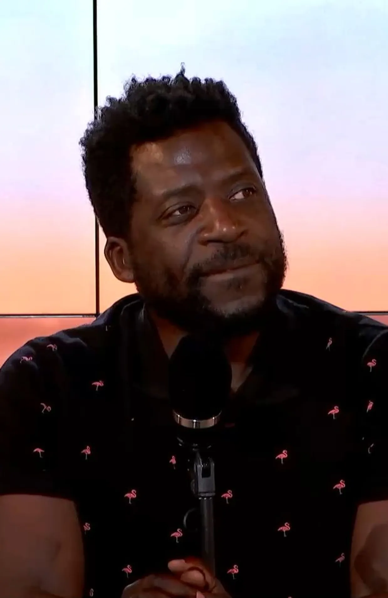 'Ah bon, il faut boire quand on a soif ?' : James Deano agacé par les ...