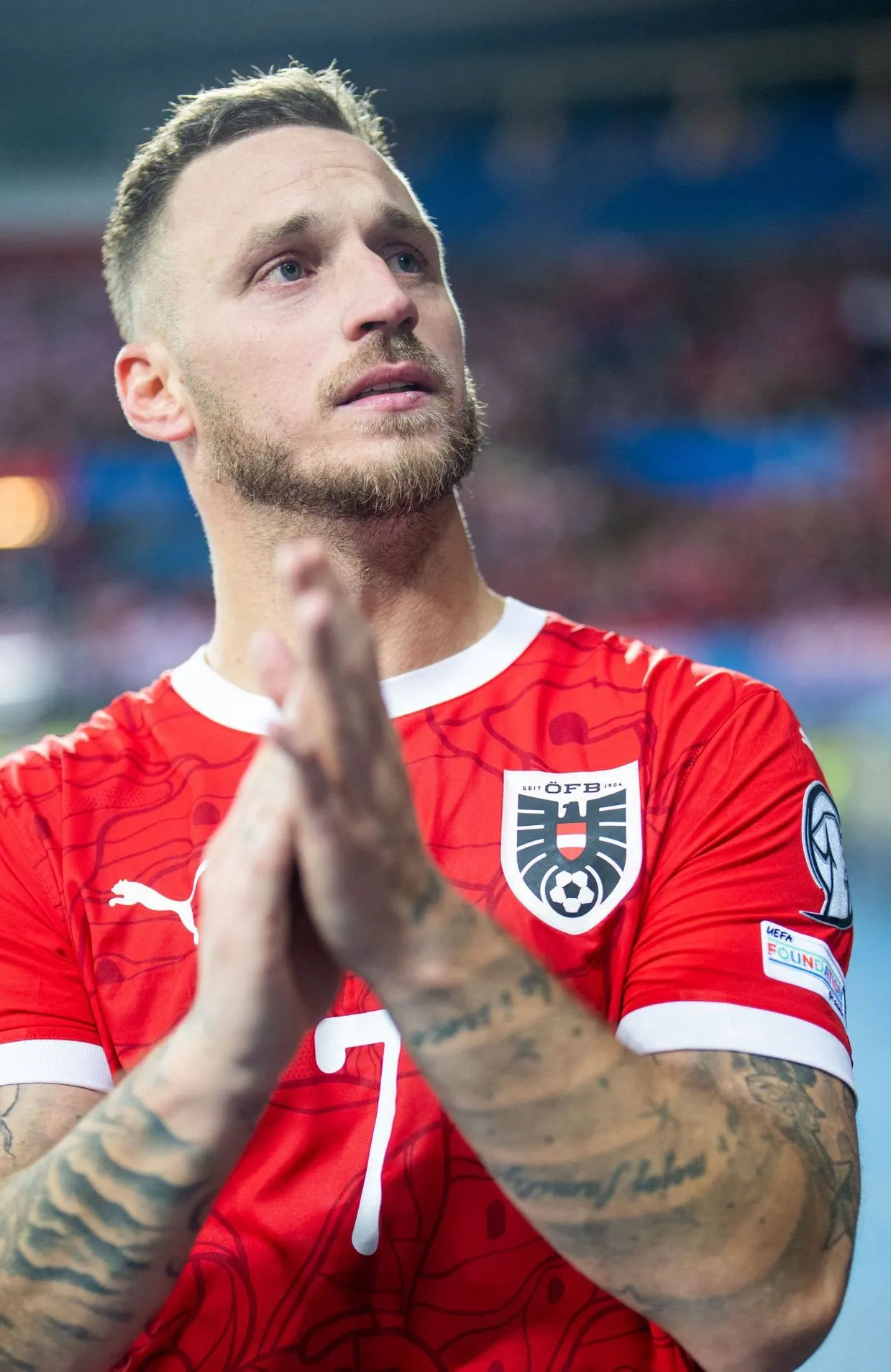 Plus de peur que de mal pour Maxim De Cuyper après avoir été balancé ...