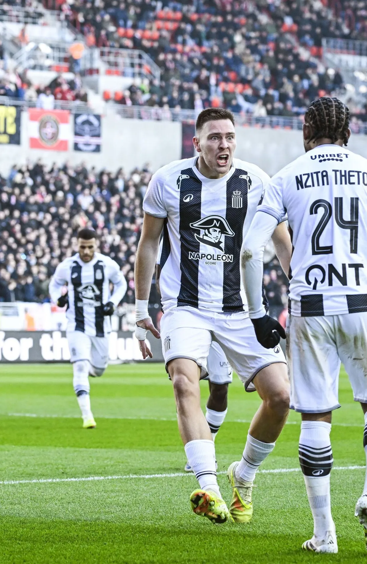 Tempête hivernale aux États-Unis : près de 900.000 foyers sans ...