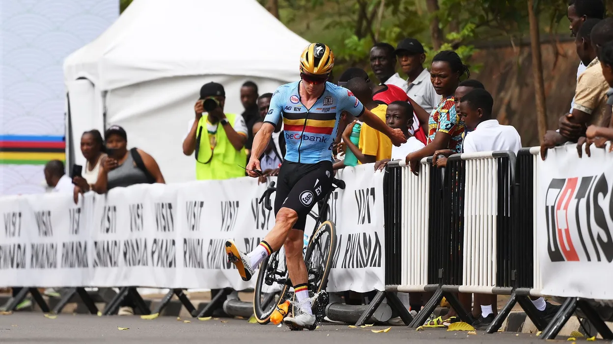Le chef Jean-Luc Daniel vous propose sa recette de pesto d'asperges ...