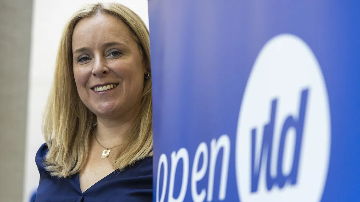 Eva De Bleeker annonce sa démission de la présidence de l’Open VLD, de ...