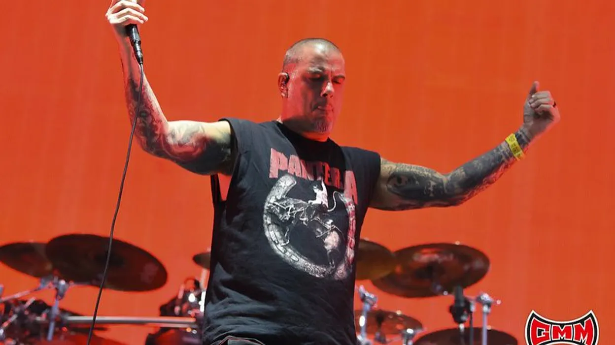 Pantera et les 20 ans de l’assassinat du guitariste Dimebag Darrell ...