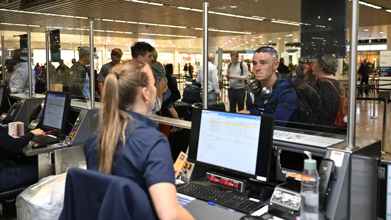 Remco Evenepoel impatient de défier Tadej Pogacar sur le chrono au ...