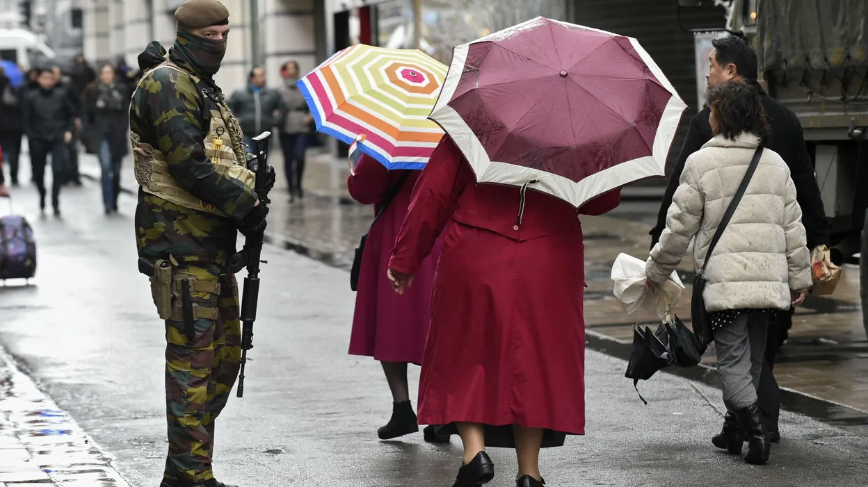 La vague d’attentats des CCC il y a 40 ans : le terrorisme d’extrême ...