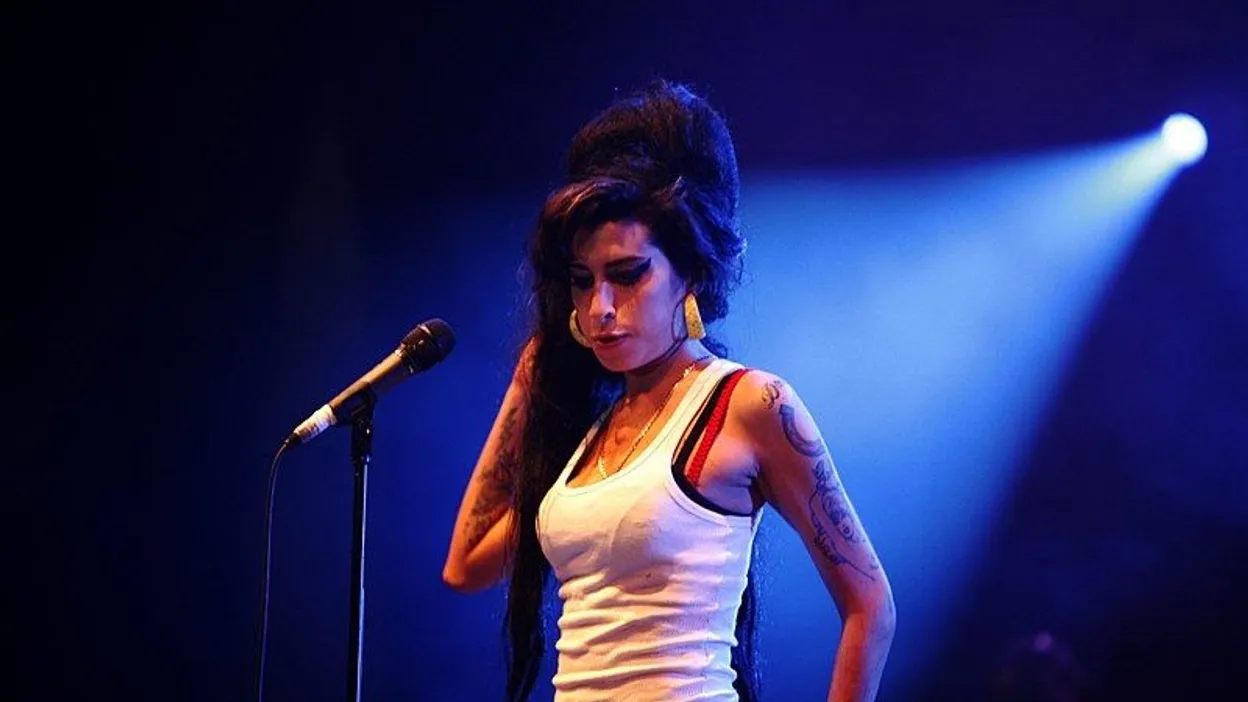 Amy Winehouse : deux amies accusées d'avoir détourné 700.000 livres de ...