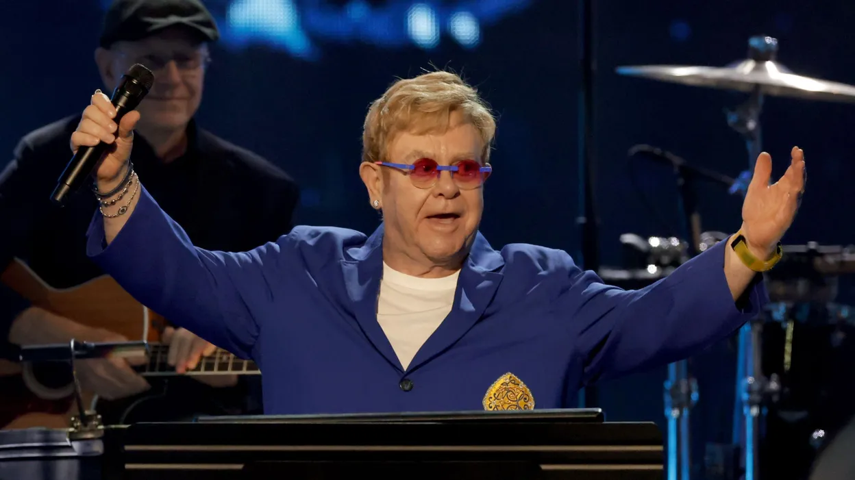 Elton John annonce son retour à Rock In Rio 2026 et lance un appel à ...