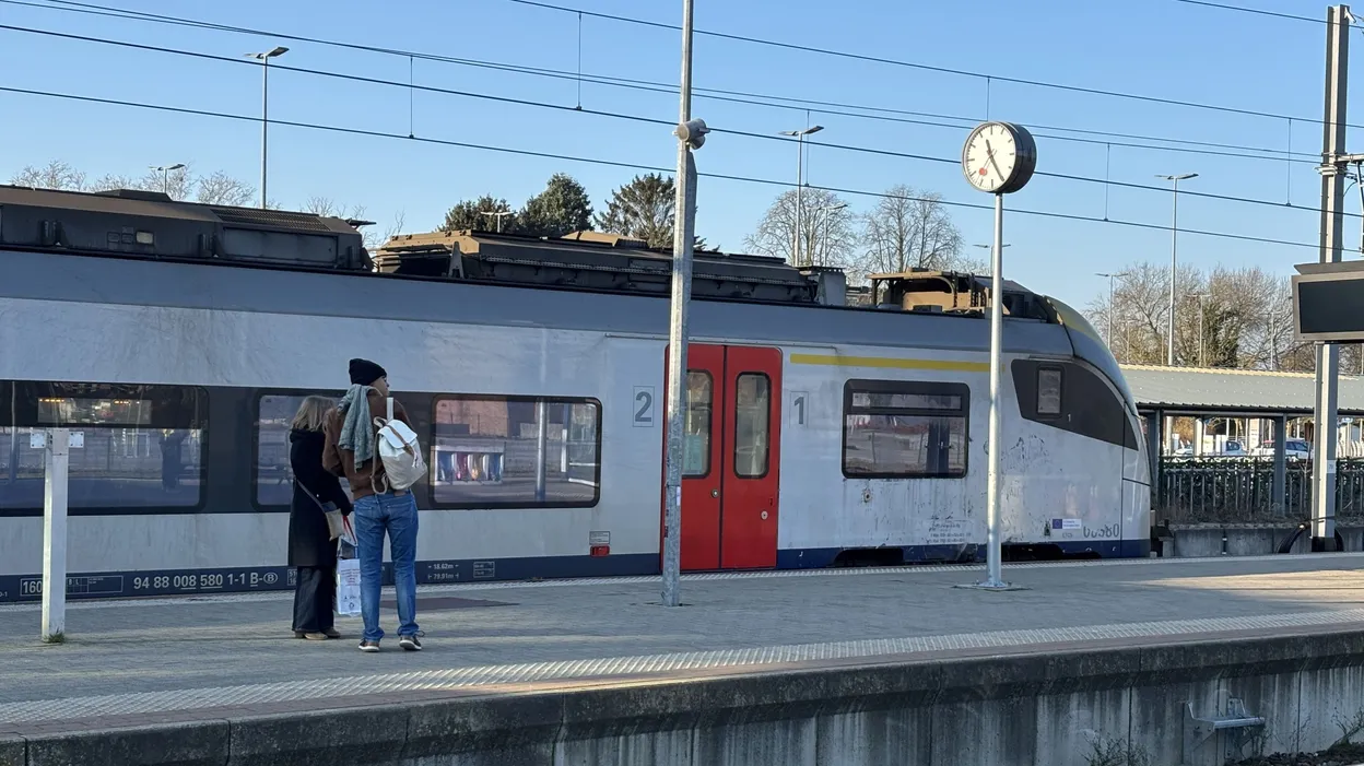 Cambron-Casteau : une toute nouvelle gare à l'intérieur du parc Pairi ...