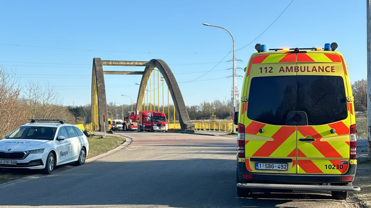 Affaissement d’un pont en travaux sur la E42 à La Louvière : une ...