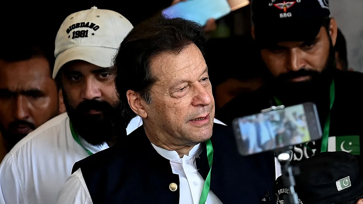 Pakistan : en attendant les élections, un nouveau Premier ministre a ...