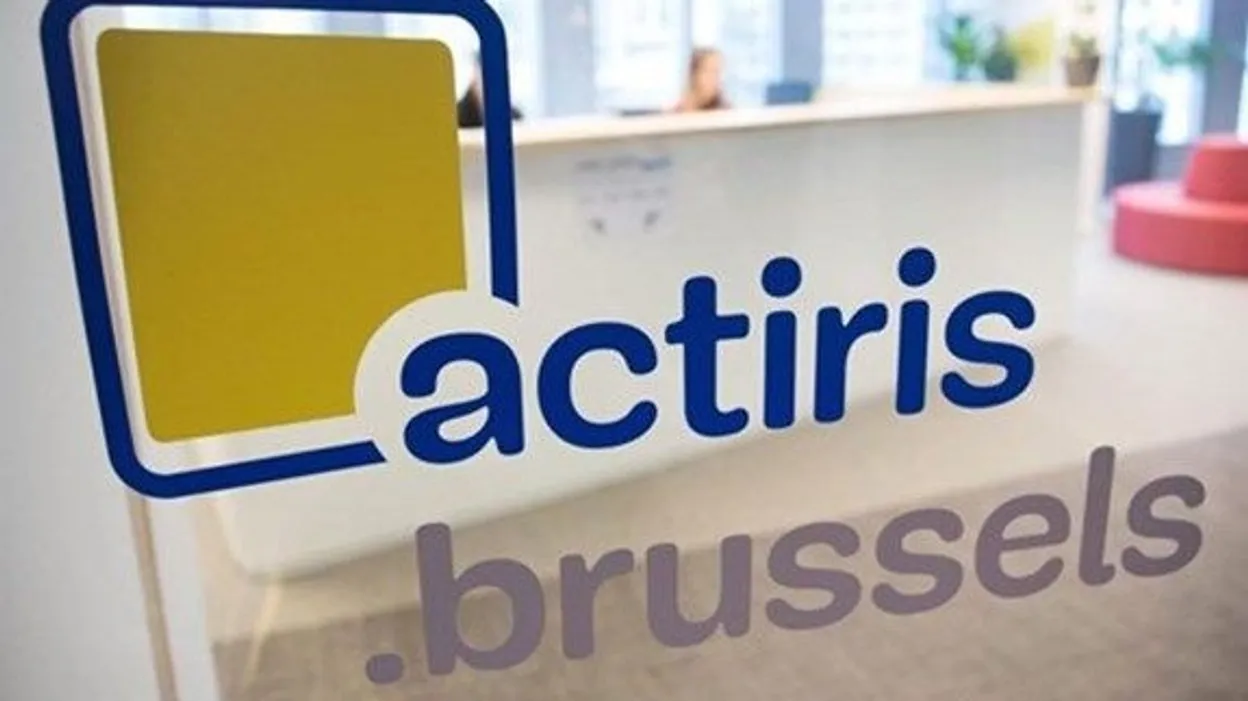 Le gouvernement bruxellois lance la procédure de remplacement à la tête ...