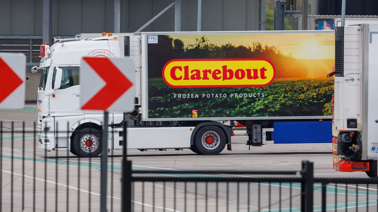 Les travailleurs de Clarebout Potatoes recevront bien une prime - RTBF ...
