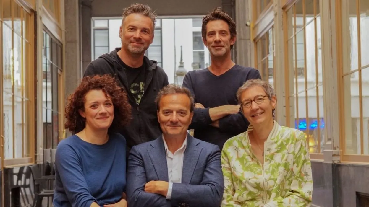 Trois choses à savoir sur Alexia Barlier, la star de 'Sophie Cross' et ...