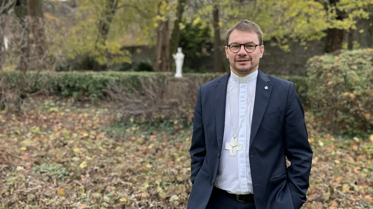Frédéric Rossignol ordonné 101e évêque de Tournai : 'Chrétiens, non ...