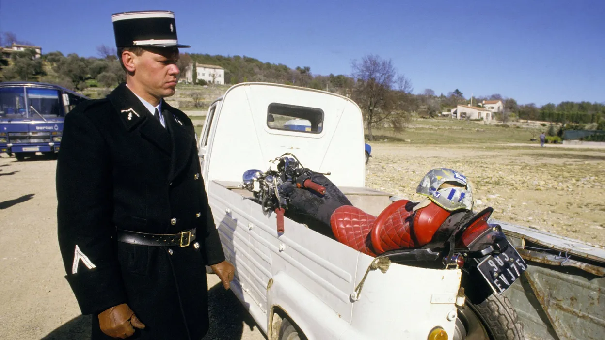 Juin 1986, Coluche perd la vie à moto : accident ou assassinat déguisé ...