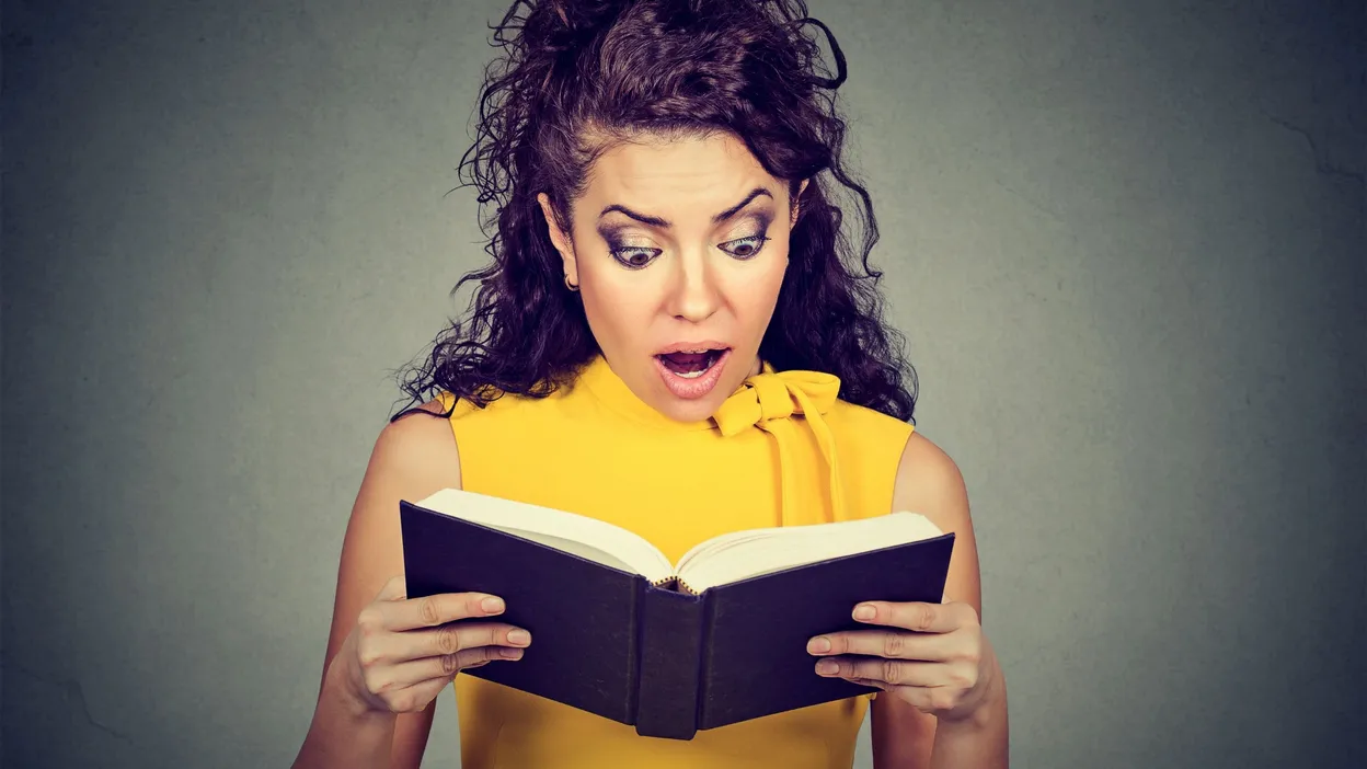 Freida McFadden frappe déjà fort après sa célèbre série littéraire, 'La Femme de ménage' - RTBF ...