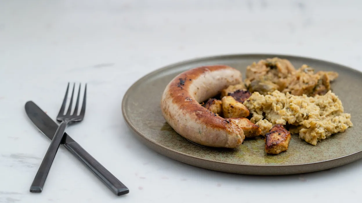 Charlotte Cardin confie ses sentiments les plus sombres dans 'Tant pis ...