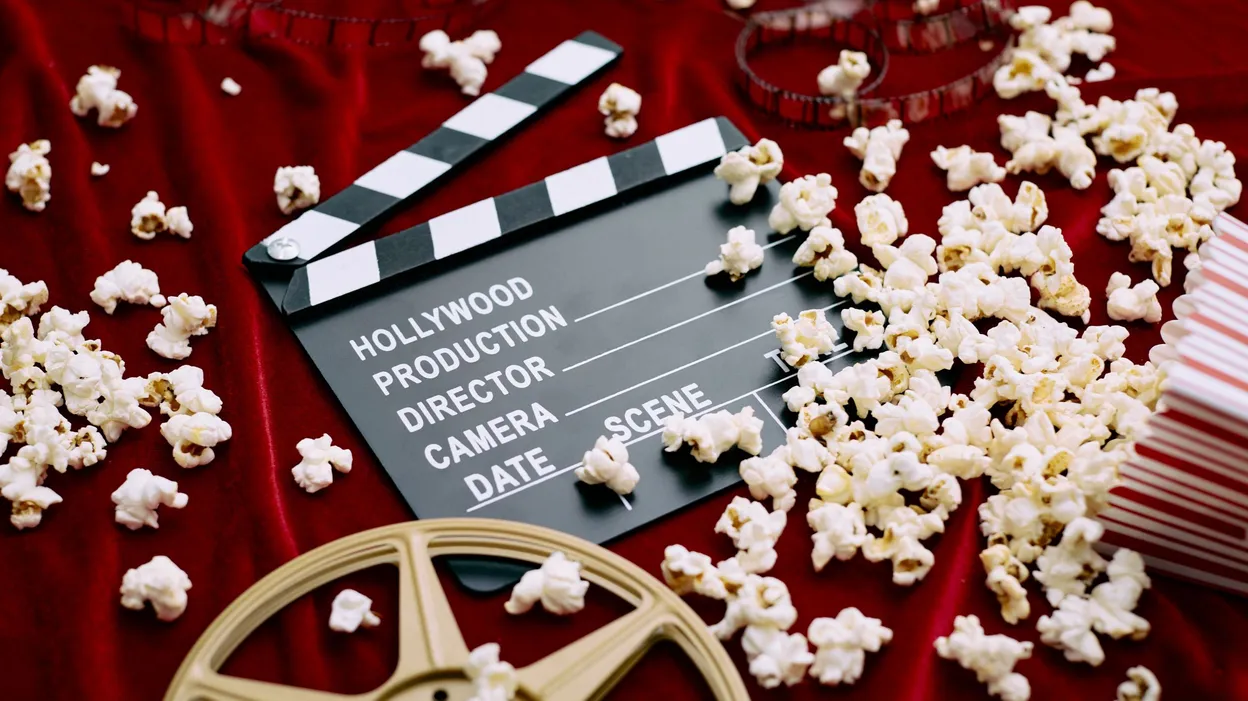 Freida McFadden frappe déjà fort après sa célèbre série littéraire, 'La Femme de ménage' - RTBF ...