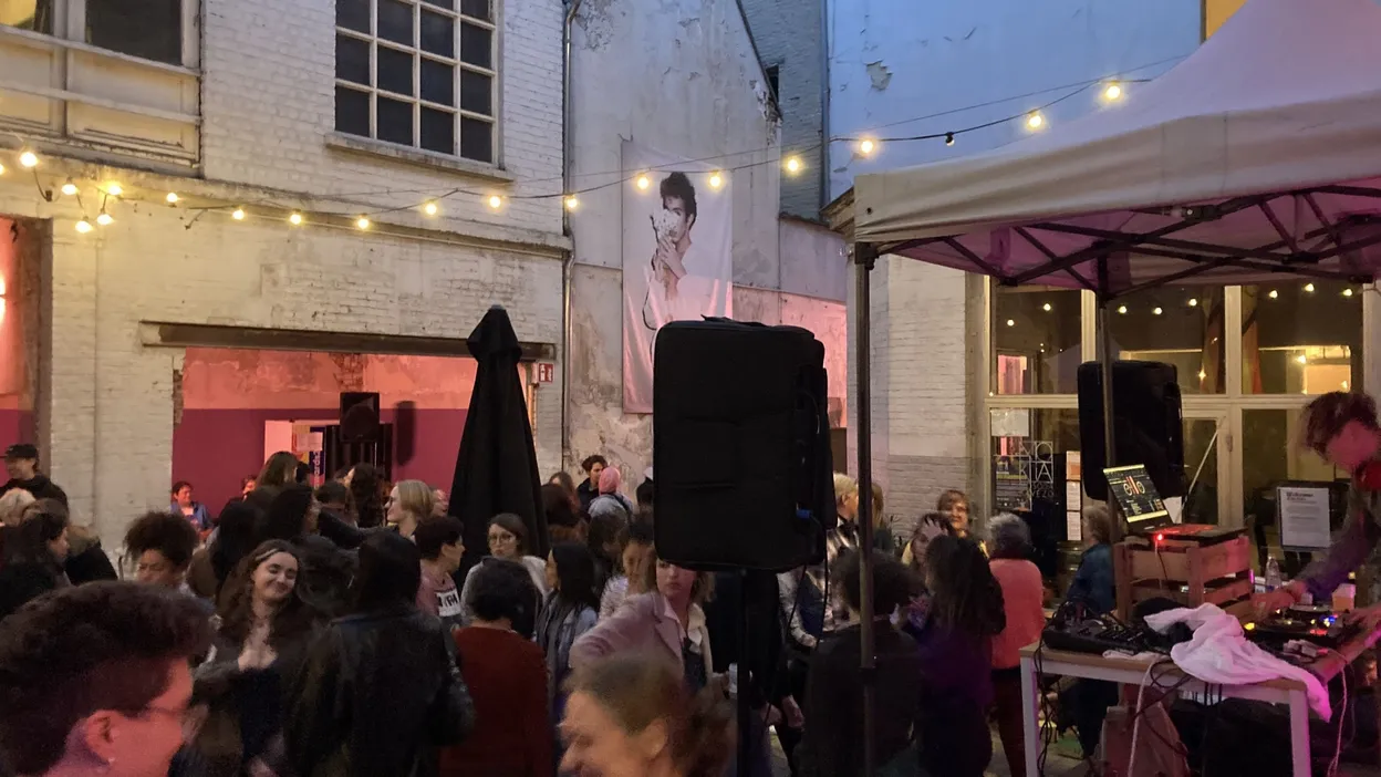 Les lieux de sortie pour les personnes LGBTQIA + à Bruxelles et en Wallonie [Carte Interactive ...