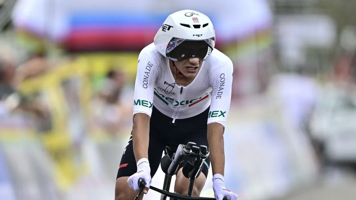 Historique ! Remco Evenepoel remporte le contre-la-montre de l’Euro et signe un quadruplé inédit ...
