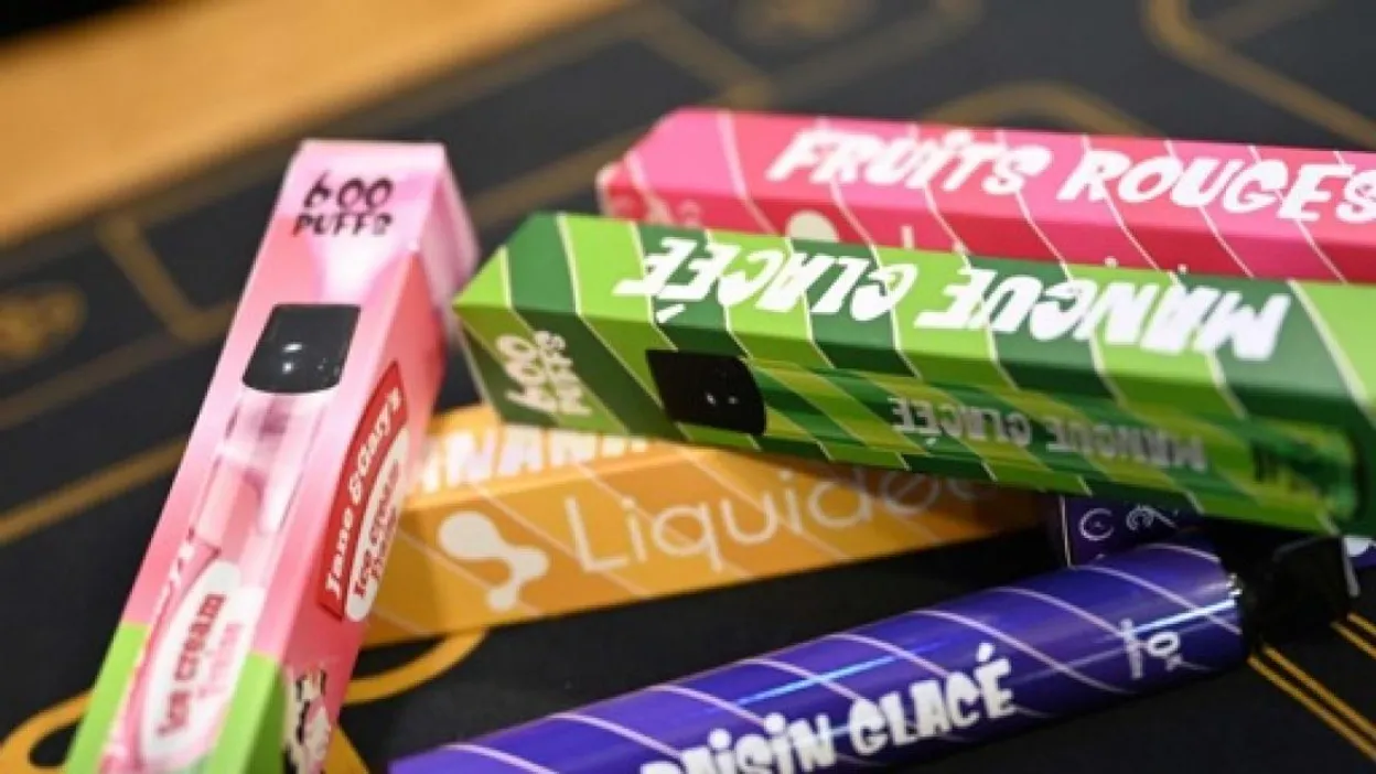 Le snus, tabac en sachet à sucer, interdit de vente mais populaire ...