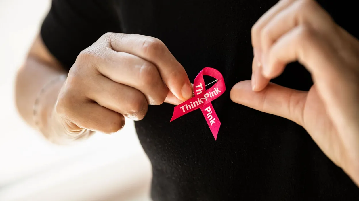 Les rubans de Think Pink se déclinent en quatre nuances de rose - RTBF ...