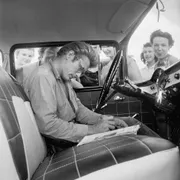James Dean : 10 photos rares, 70 ans après sa mort - RTBF Actus