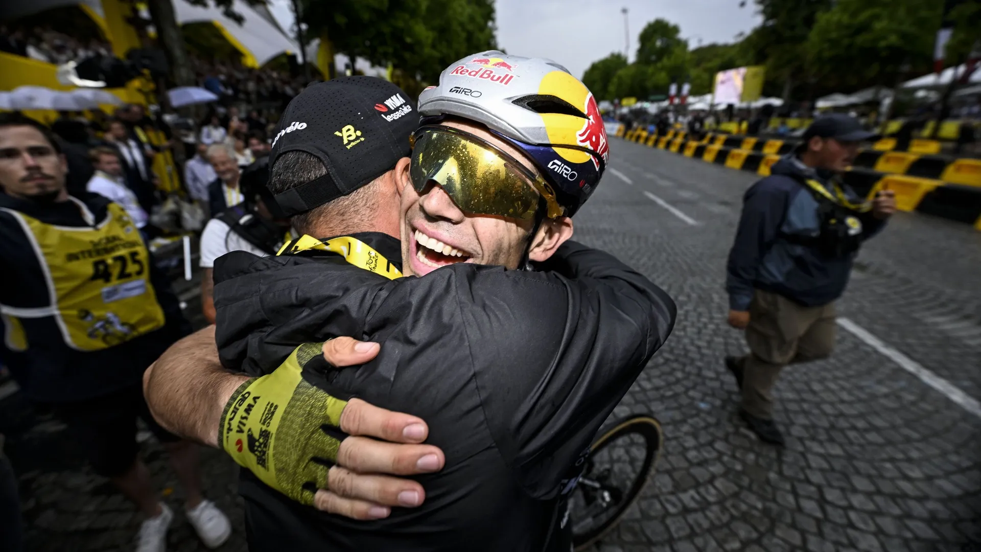 'Une victoire pour les livres d’histoire', 'l’étoile s’est remise à ...
