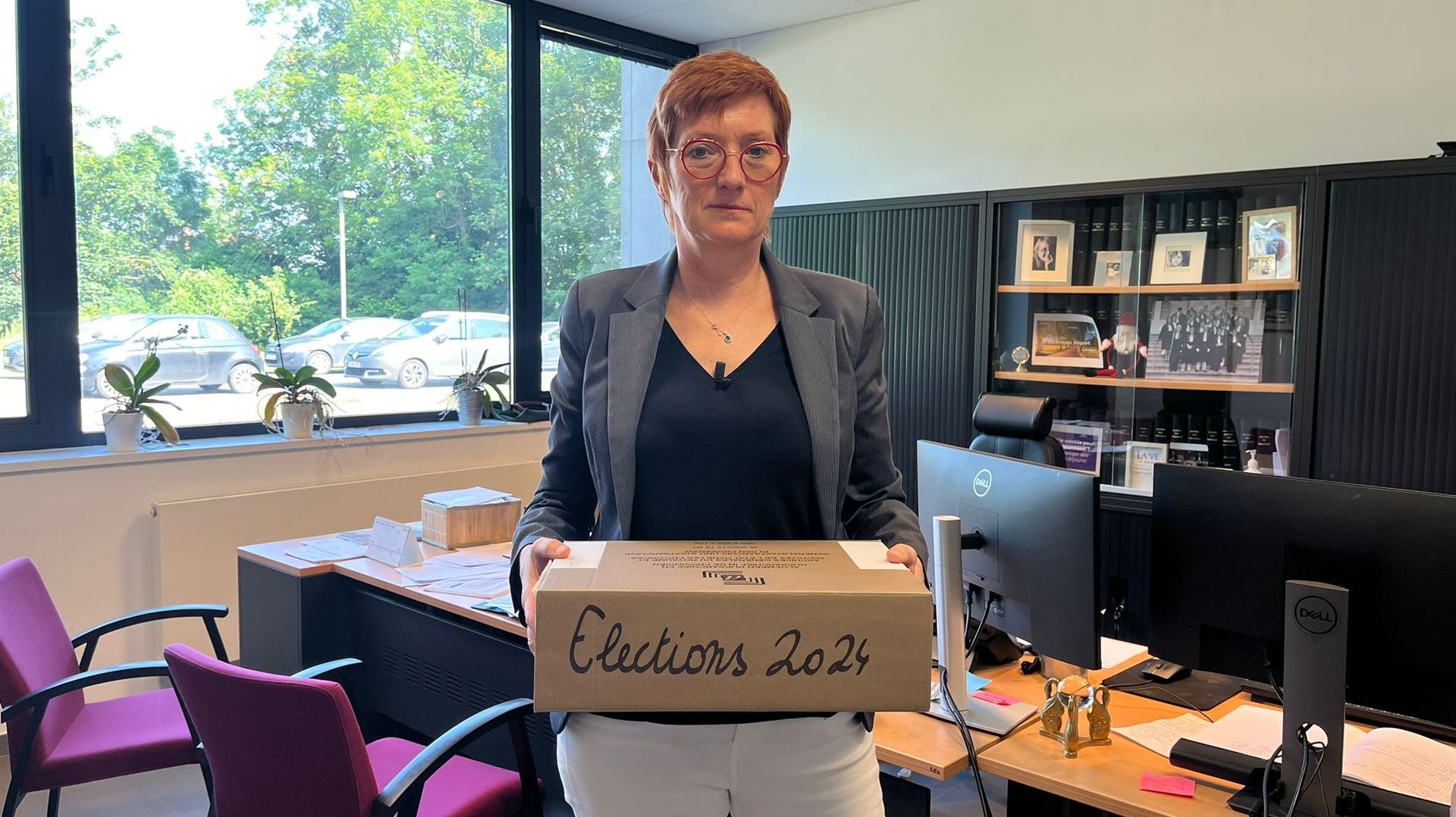 Juste avant les élections, des bureaux de dépouillement sont toujours ...