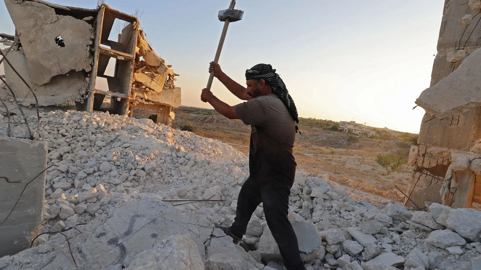 Pour MSF, 10 ans après, 'les Syriens voudraient vivre sans craindre ...