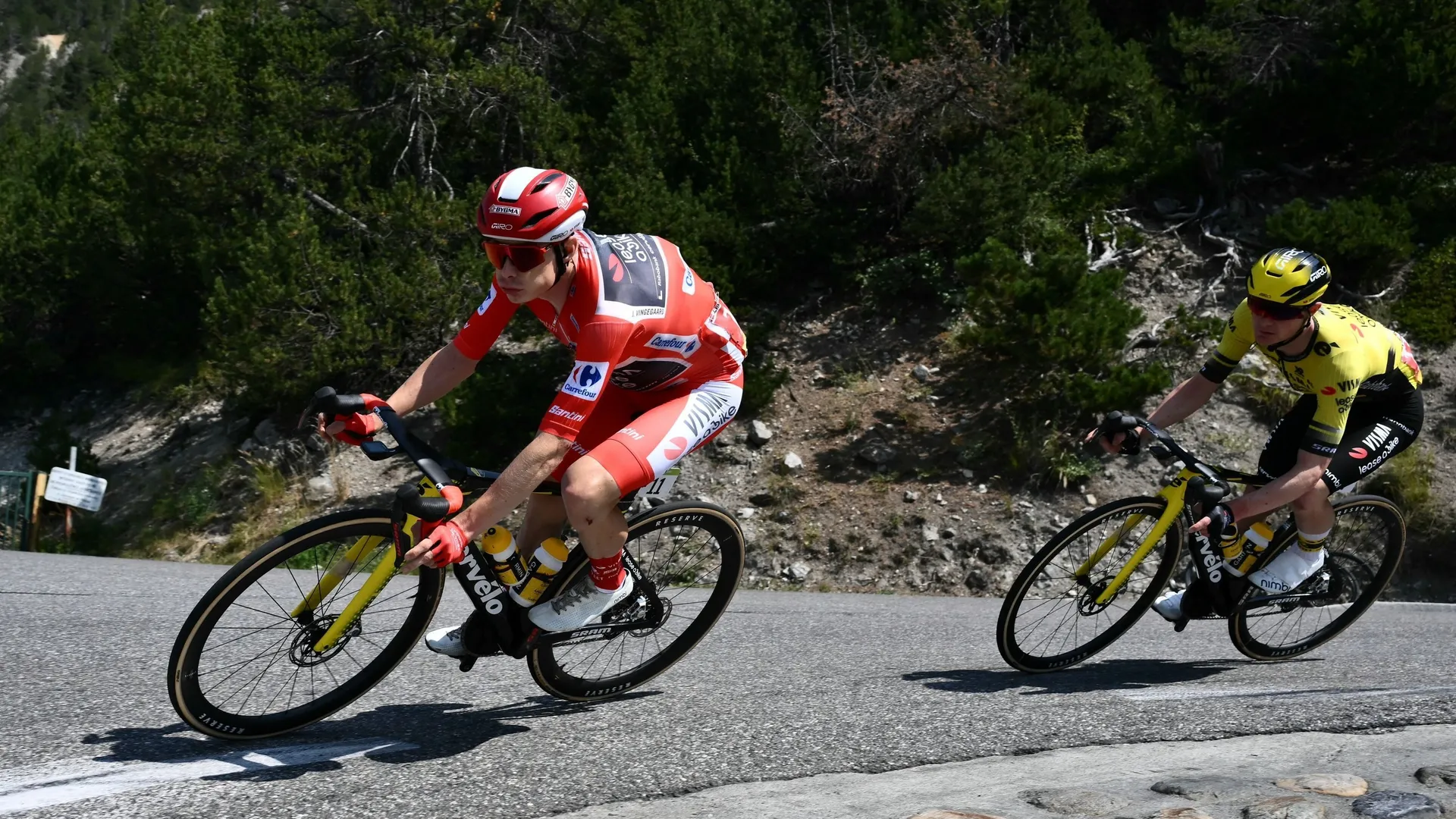 Blonde stepmom i then got Rose on the side of the bed,