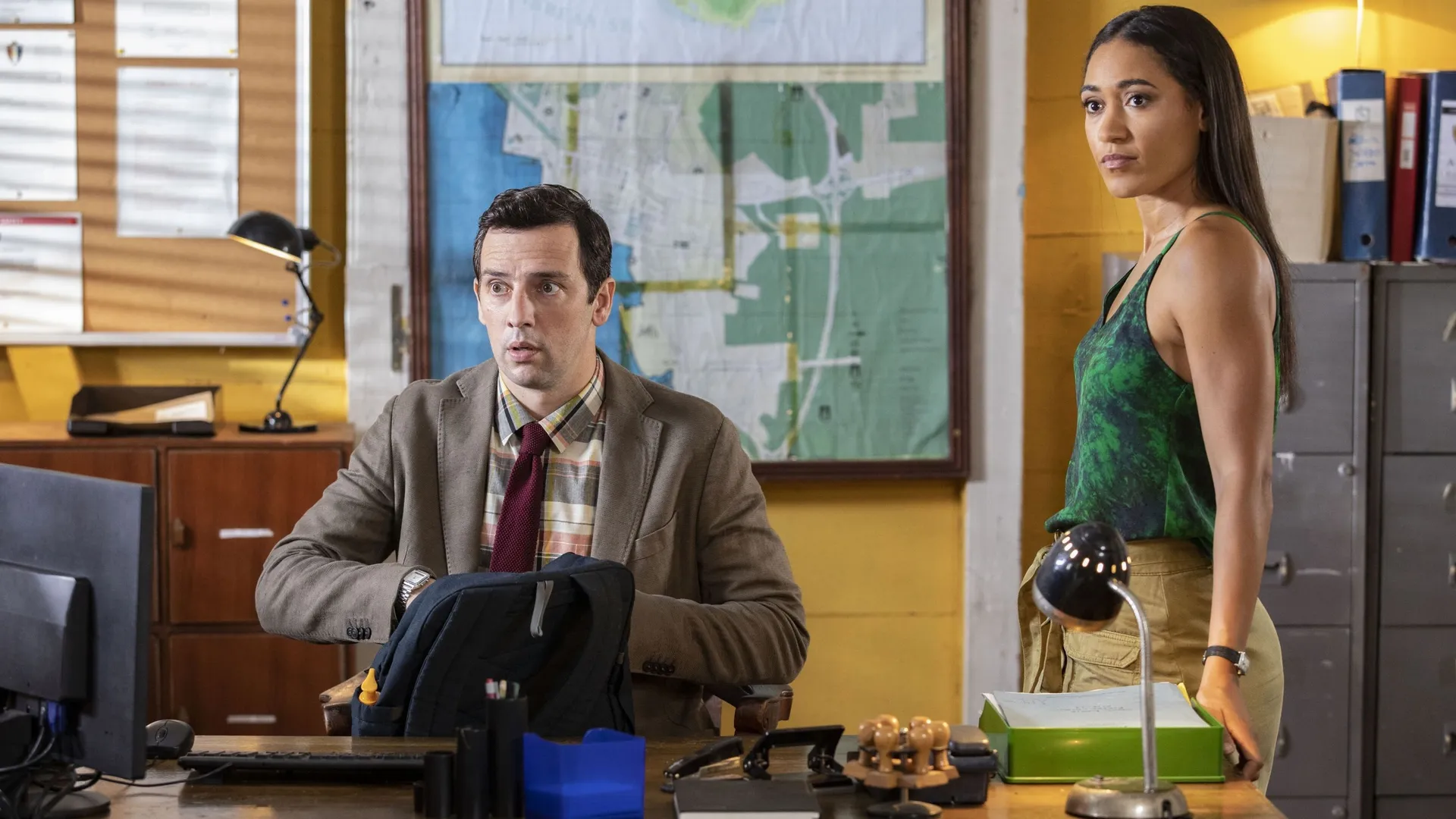 Trois choses à savoir sur Alexia Barlier, la star de 'Sophie Cross' et ...