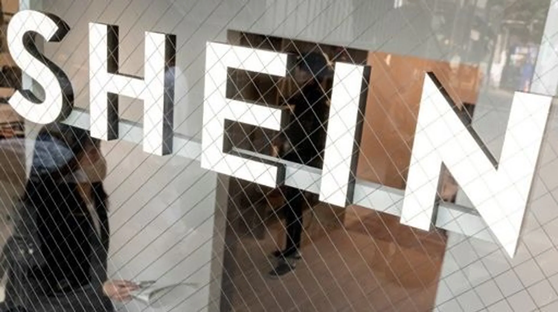 Temu, Shein et les autres : des webshops asiatiques dans le collimateur de 70 magasins belges ...