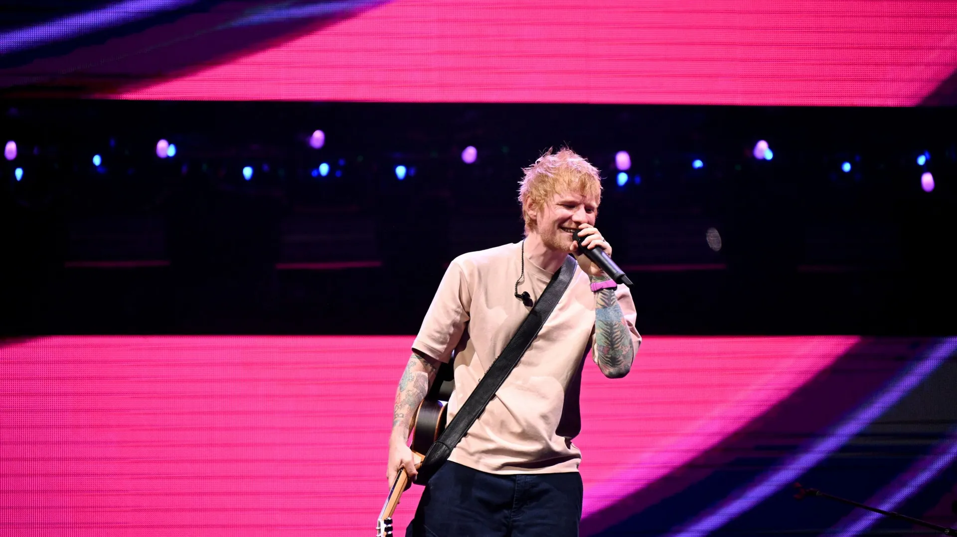 Ed Sheeran invite ses fans à choisir les chansons de sa tournée 2026 ...