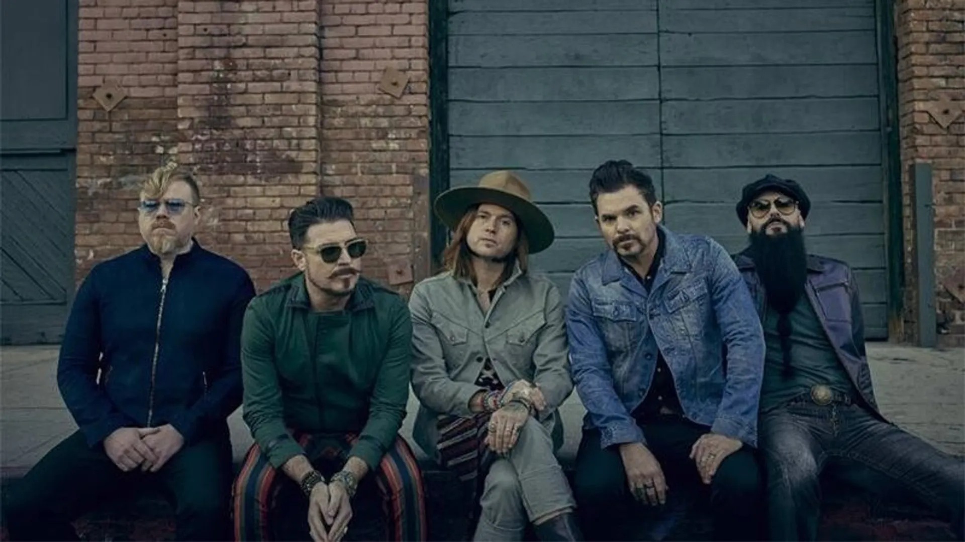 'Bird in The Hand' de Rival Sons se dévoile en images ! - RTBF Actus