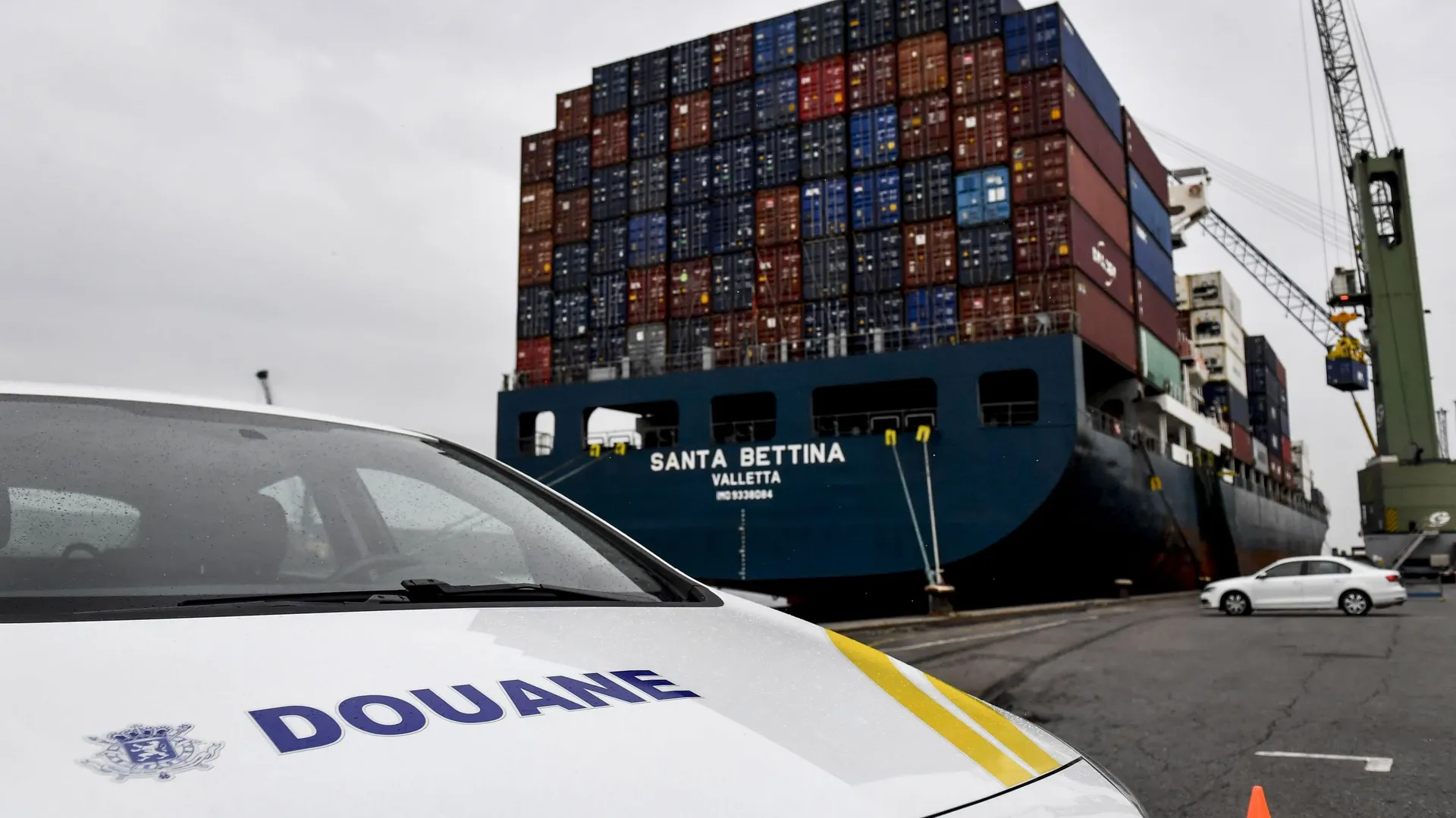 Cocaïne : la douane veut scanner 100% des containers au port d'Anvers ...