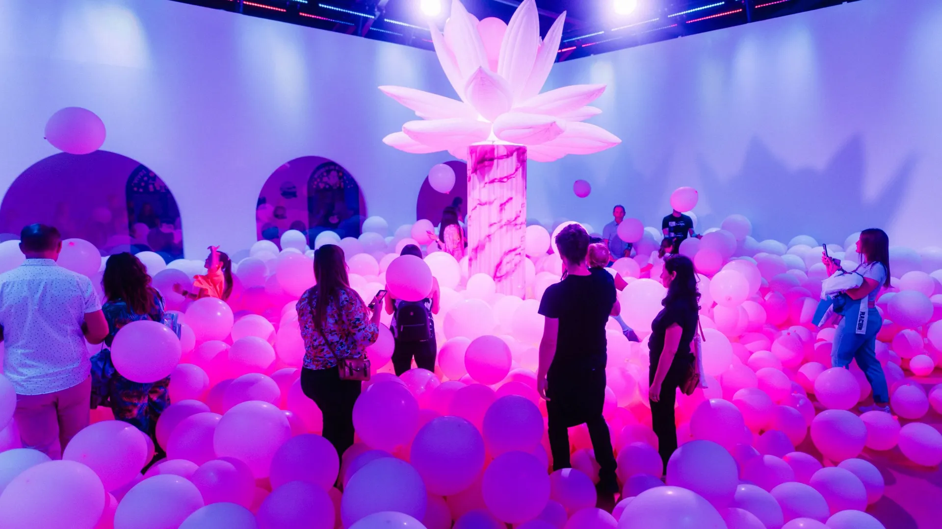 Découvrez la Bubble Planet Experience : une aventure enchantée au pays ...