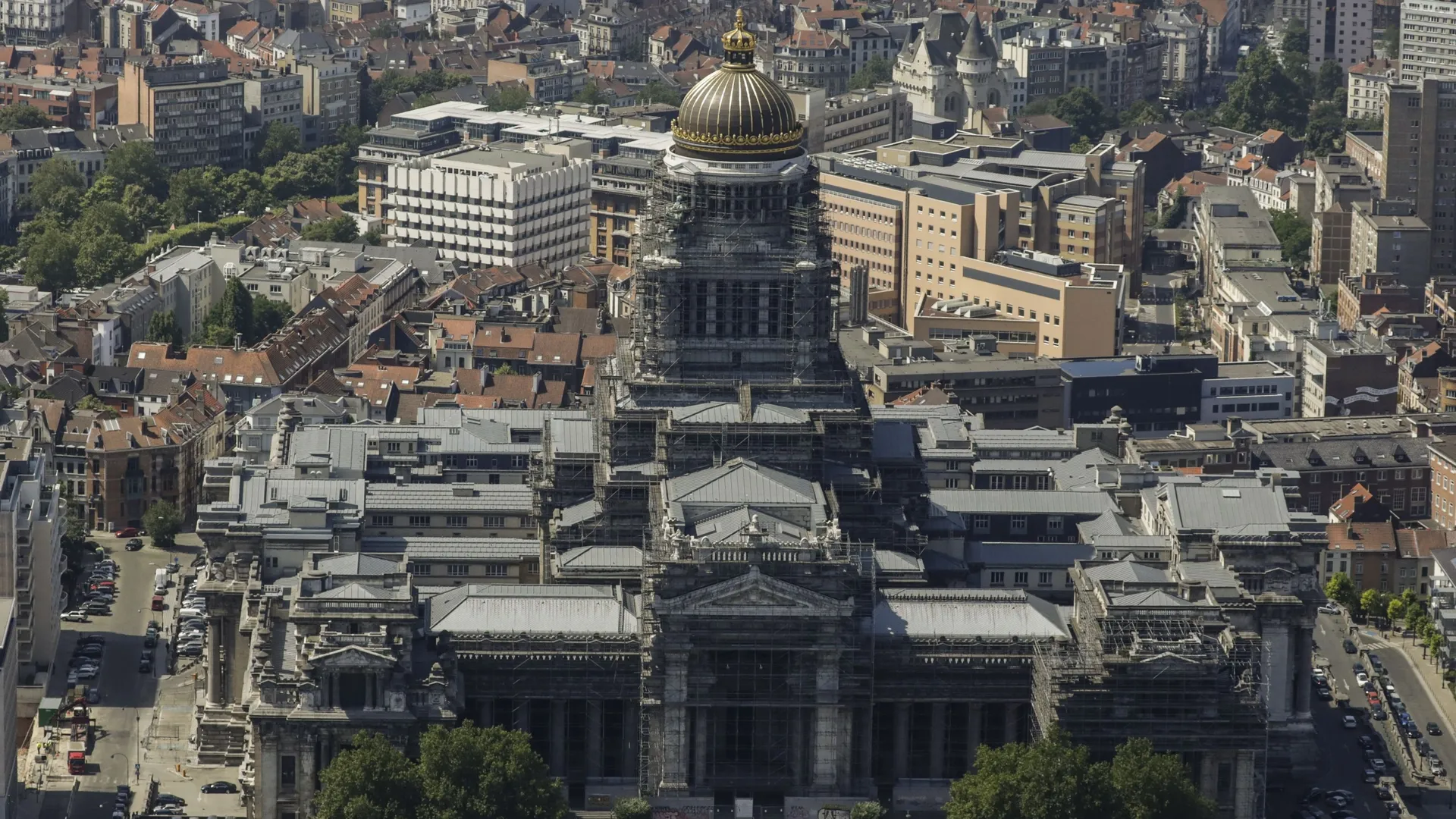 Communauté bouddhiste OKC: Robert Spatz condamné à 4 ans de prison avec ...