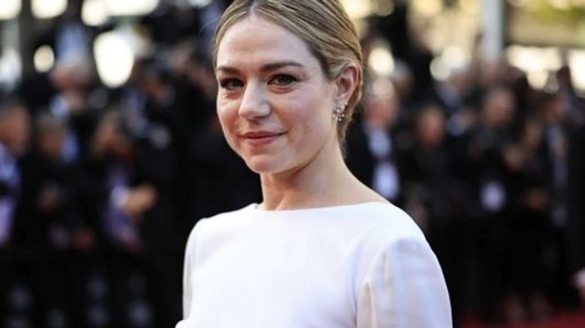 L'actrice belge Émilie Dequenne dit combattre un cancer de plus en plus agressif - RTBF Actus