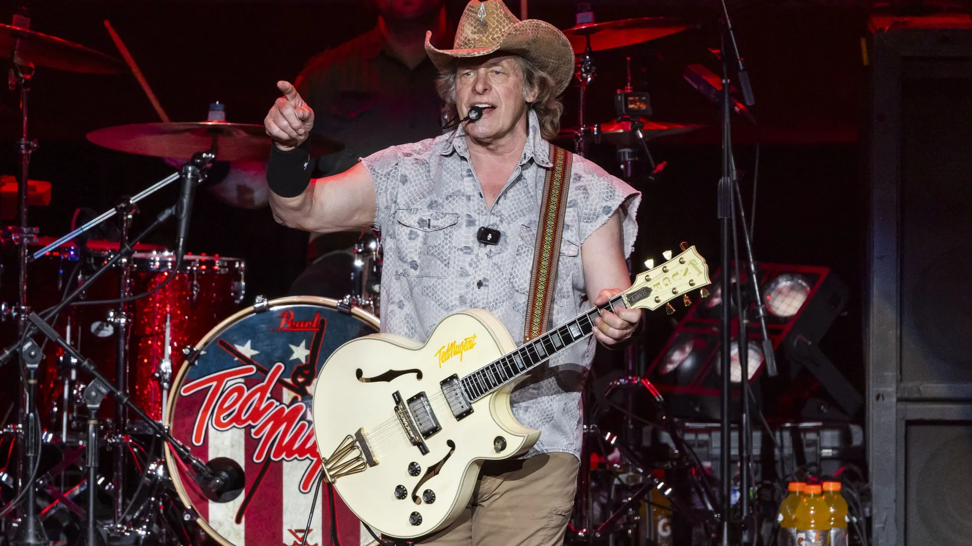 Ted Nugent s'attaque à Jack White, Eminem et Green Day: 'Des idiots ...