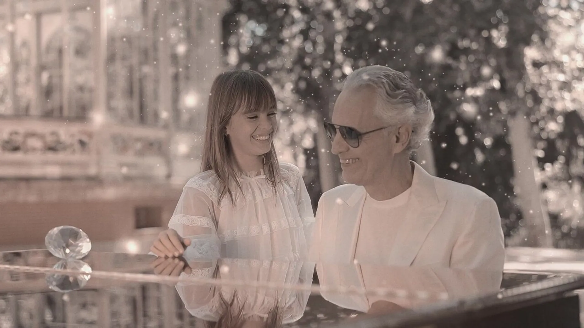 Andrea Bocelli et sa fille Virginia signent la chanson du générique du ...