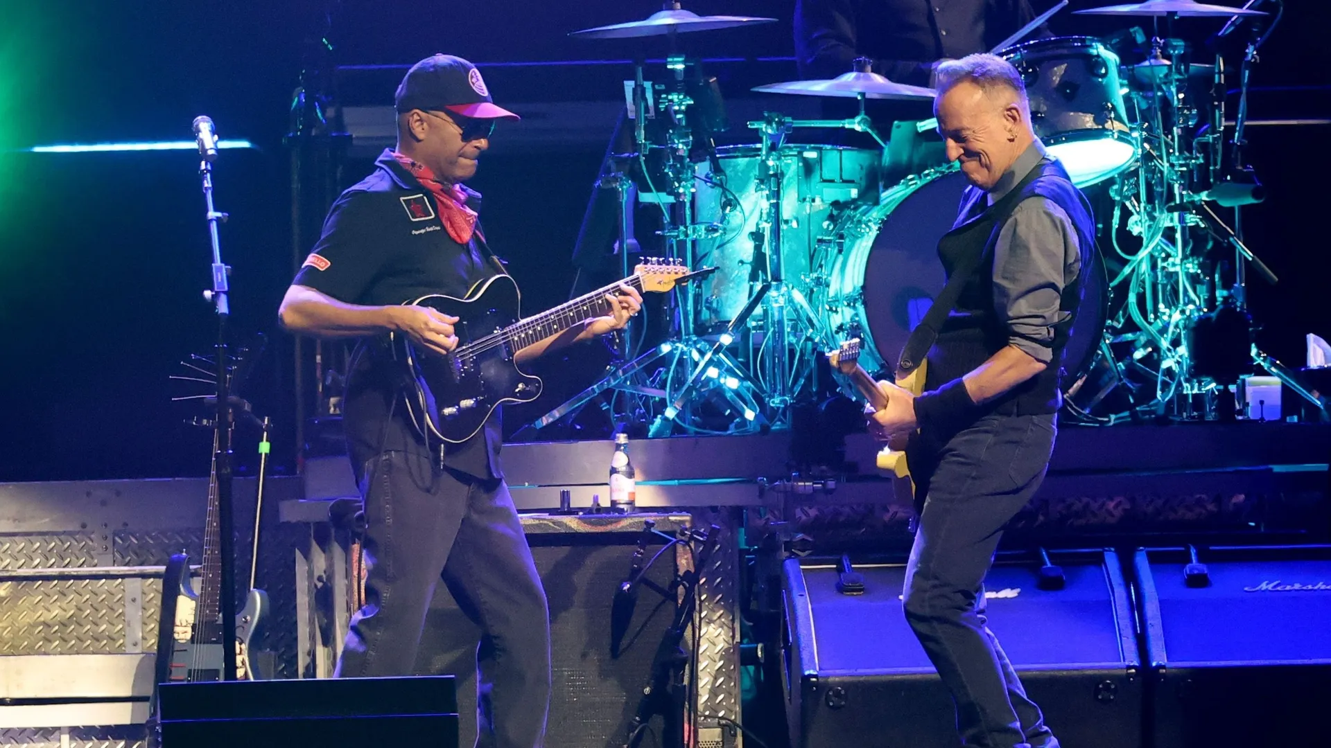 Minneapolis : Bruce Springsteen et Tom Morello honorent Prince avec ...