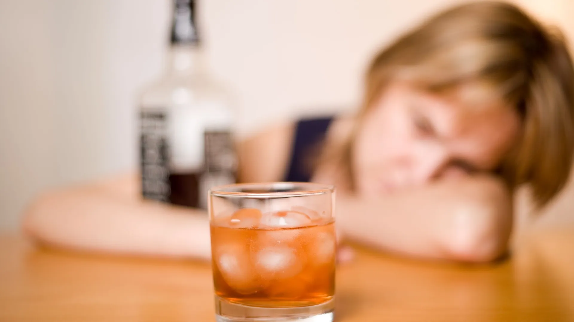 L’alcoolisme au féminin, un tabou ? Il faut en parler et se soigner ...