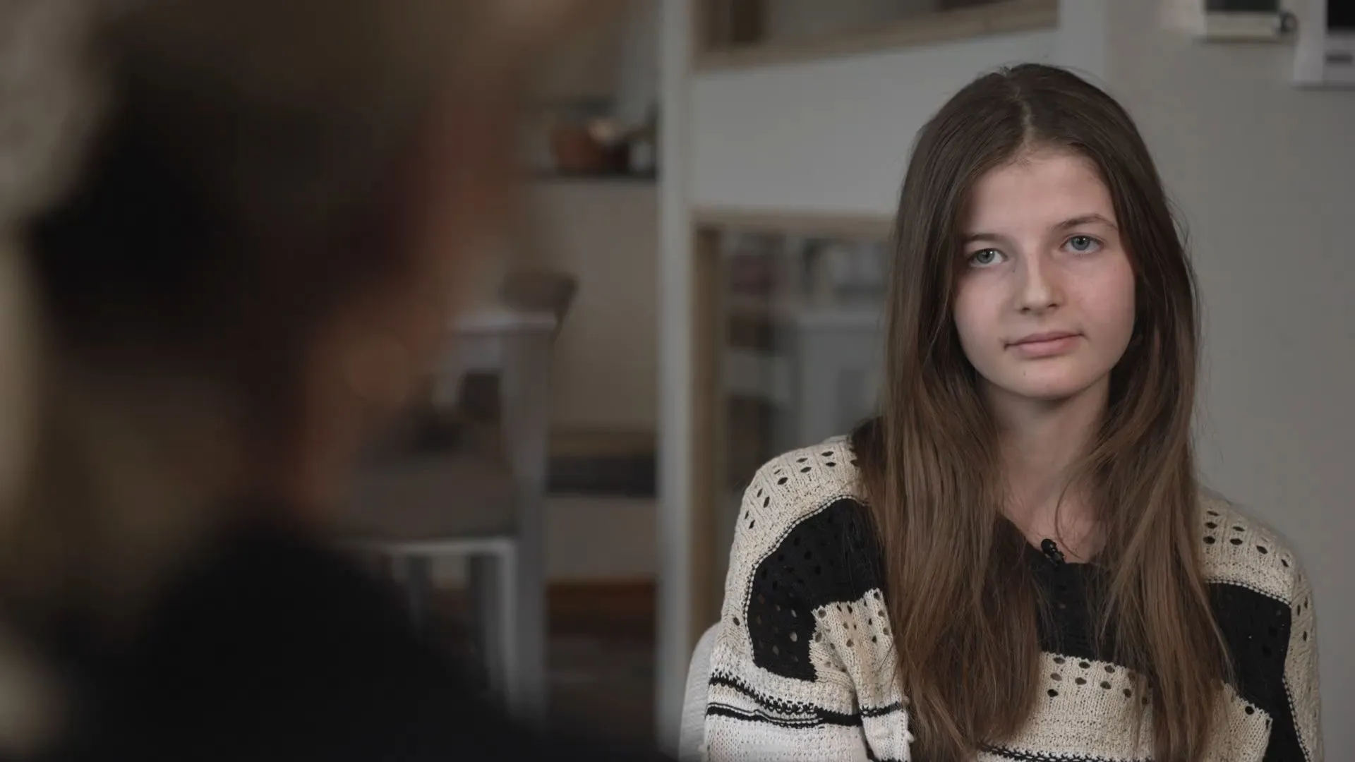 #L’Enquête : Élisa, 13 ans souffre du Covid long et 'voudrait retrouver ...