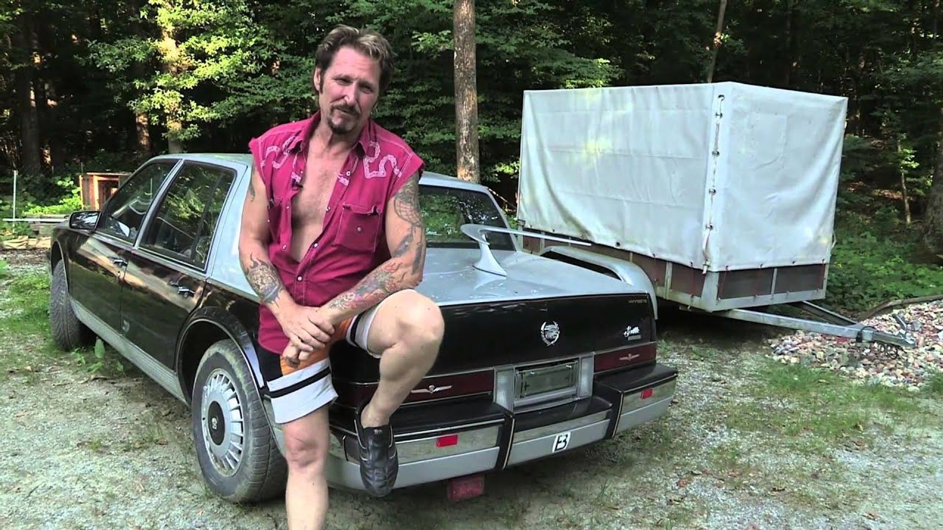 Johnny Cadillac raconte la nuit qu’il a passée avec Johnny Halliday ...
