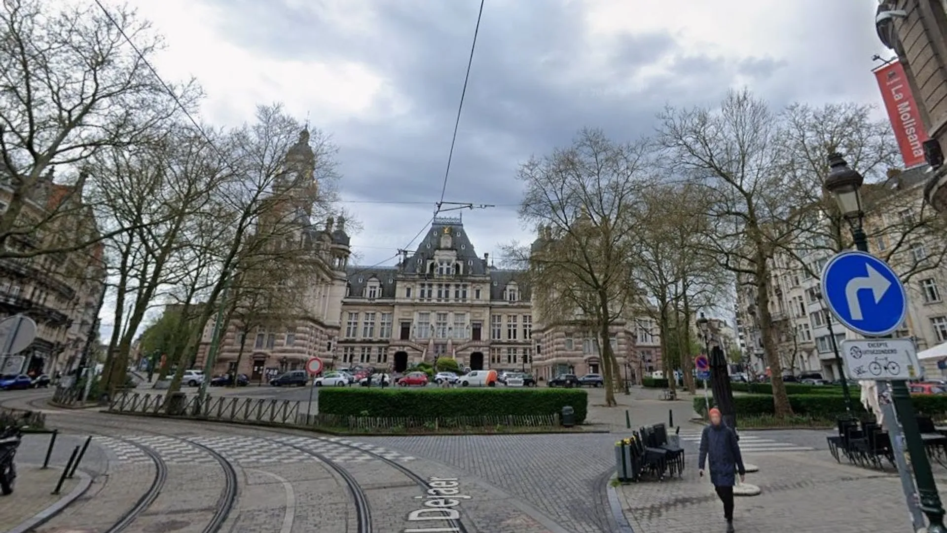 Réaménagement de la place Van Meenen à Saint-Gilles : les questions de ...