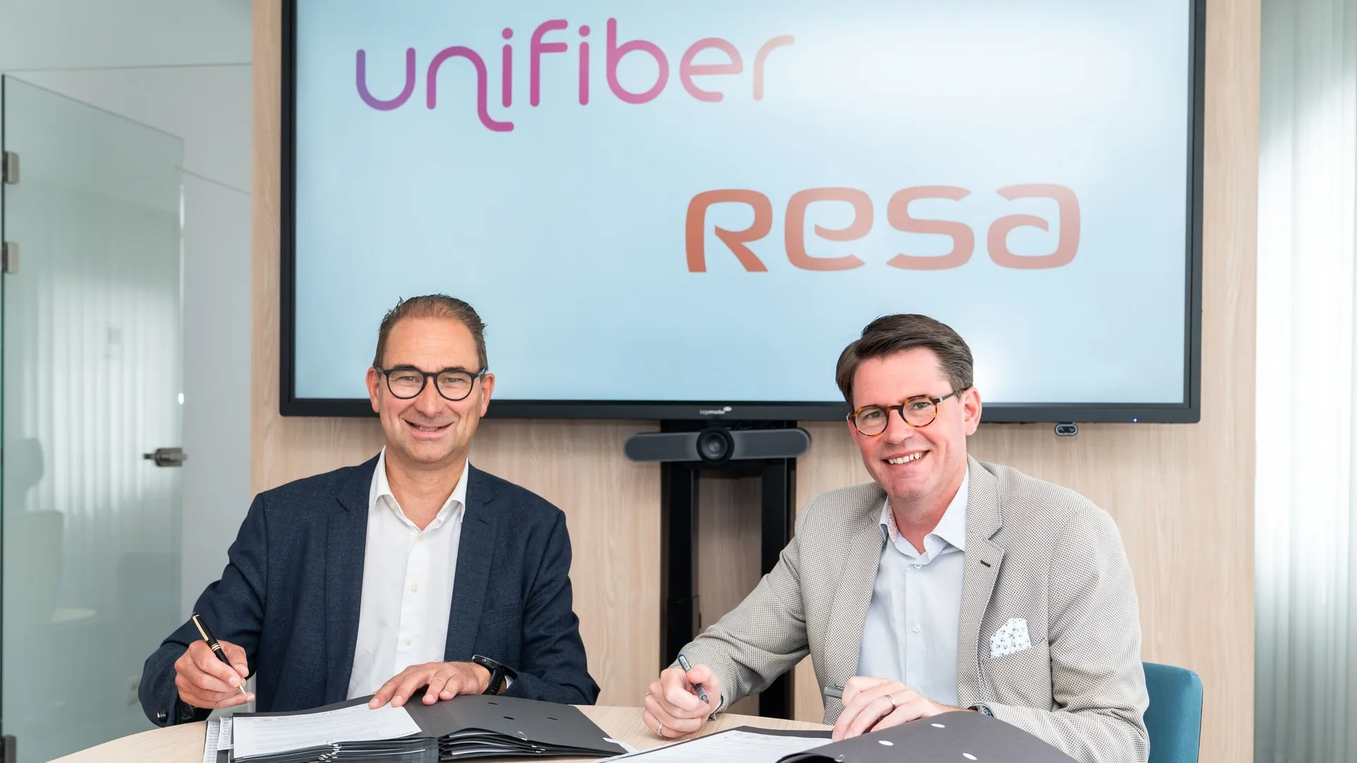 Les poteaux électriques de Resa vont accueillir la fibre optique de ...