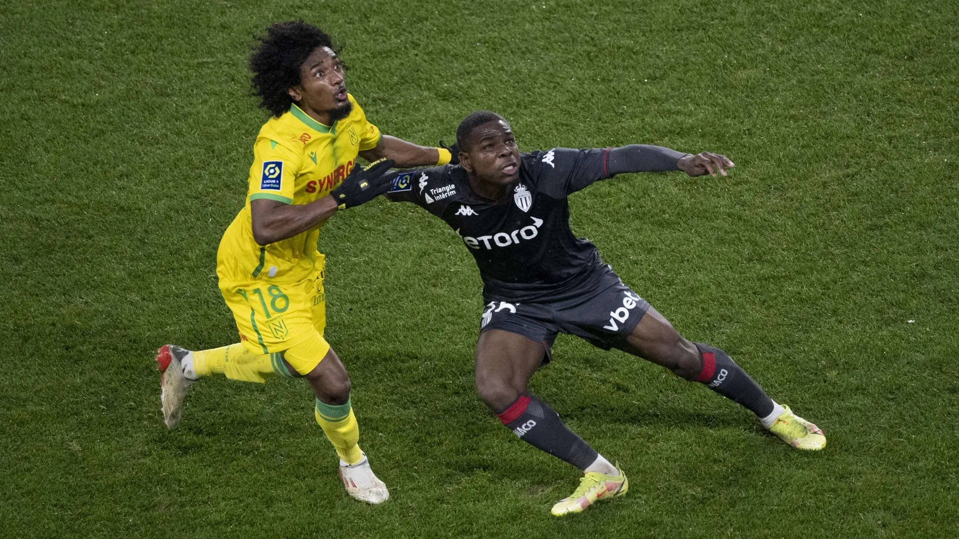 Mercato : Le grand espoir belge Eliot Matazo prolonge jusqu'en 2026 à ...
